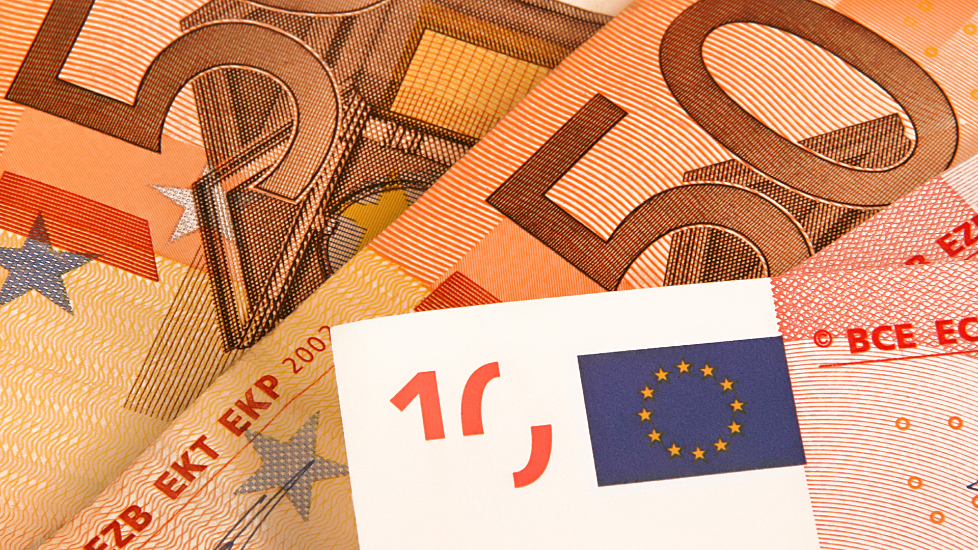 Dollar to New Highs While Euro is at 20 Years Low